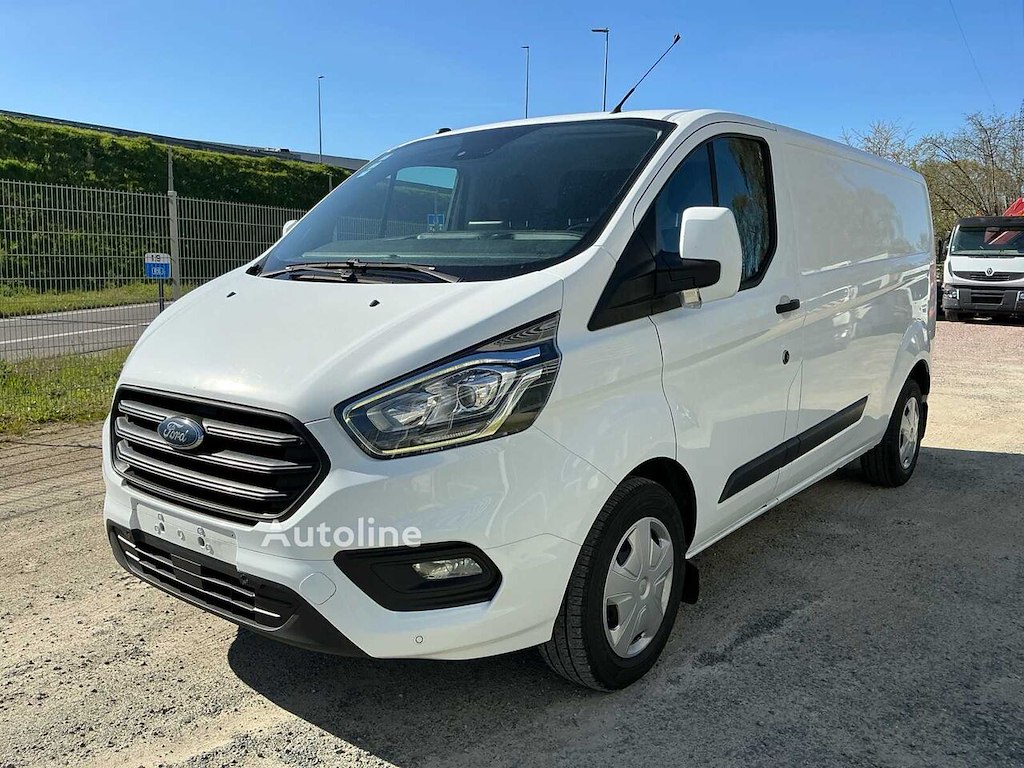 Prodaje se Ford Transit Custom minibus furgon na aukciji