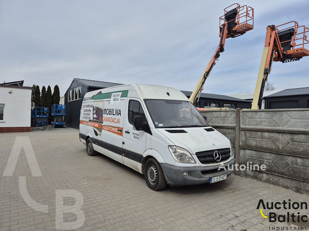 Prodaje se Mercedes-Benz Sprinter 313 CDI minibus furgon na aukciji