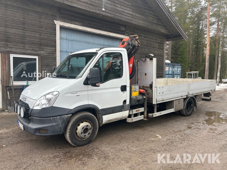 Prodaje se IVECO Daily 70C17A/P EEV kamion s ravnom platformom na aukciji