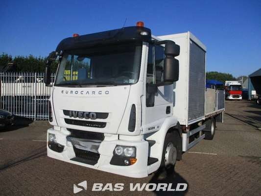 Prodaje se IVECO Eurocargo 120E180 kamion s ravnom platformom na aukciji