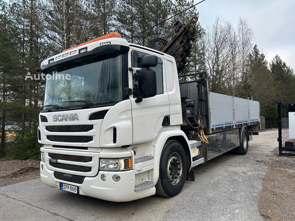 Scania P320 HIAB XS 144 HIPRO H-5 kamion s ravnom platformom
