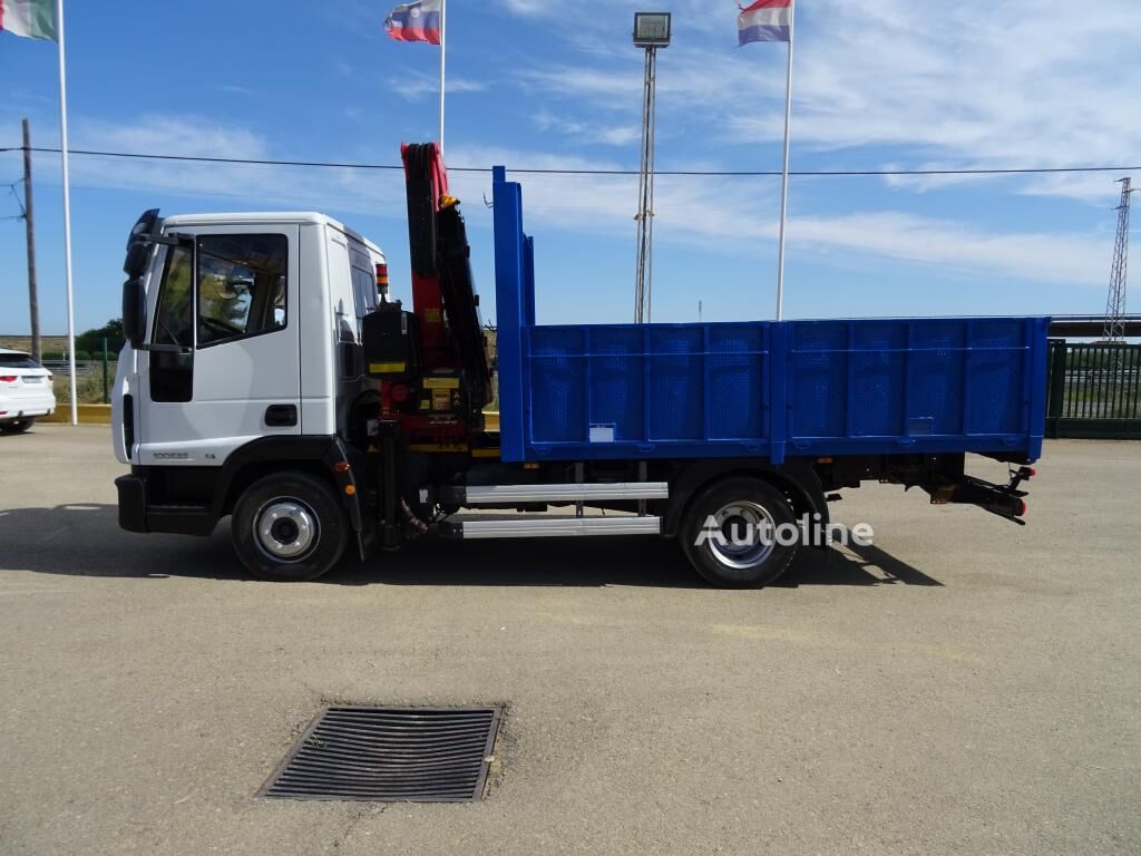 IVECO EUROCARGO ML 100E22 kamion s ravnom platformom