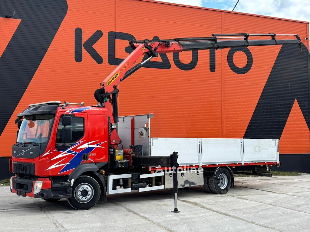 Volvo FL 250 4x2 PK 18002 / PLATFORM L=6513 mm kamion s ravnom platformom