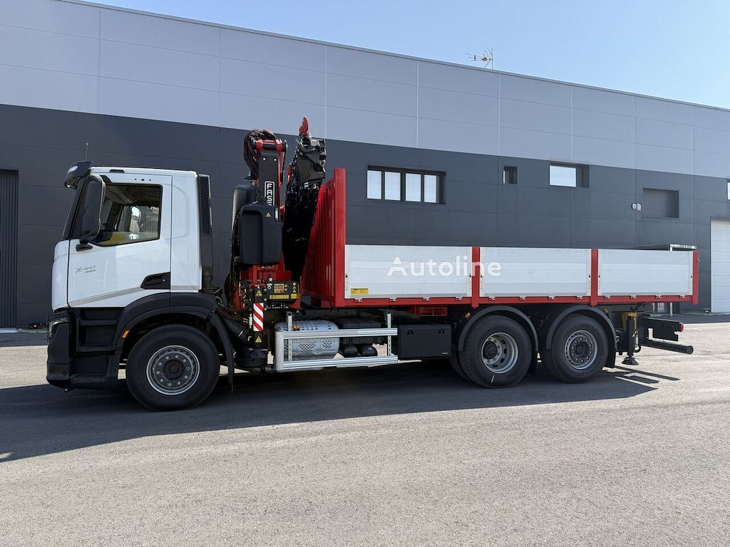 Novi IVECO x-way kamion s ravnom platformom