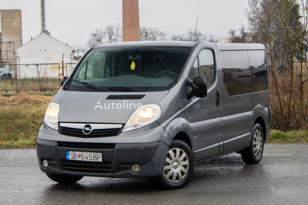 Opel Vivaro 2.0 CDTI putnički minibus