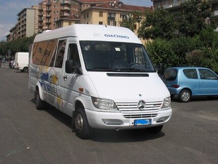 Daimler MB416 putnički minibus