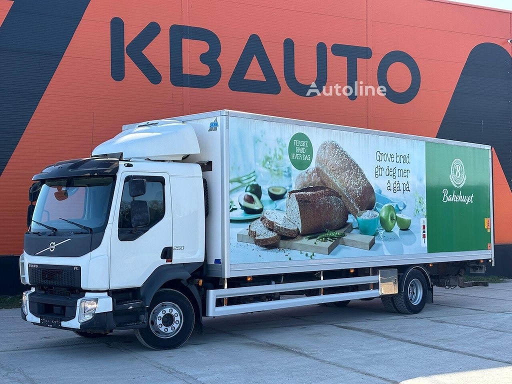 Volvo FL 250 4x2 THERMOKING V-100 Max / BOX L=8280 mm kamion furgon
