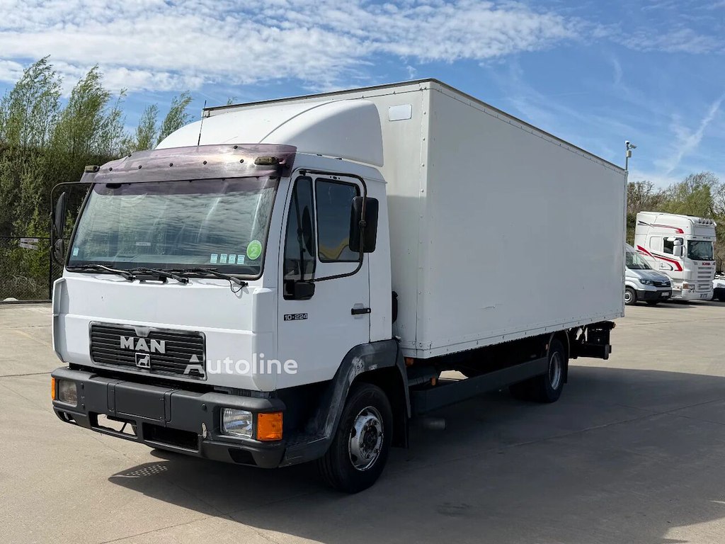 MAN 10.224 6CIL kamion furgon
