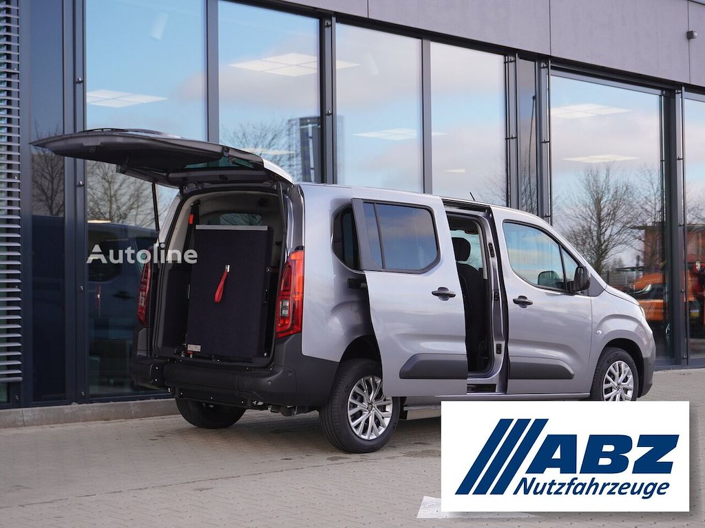 Novi Fiat Doblo Maxi Kombi 1.5 100 / Rollstuhlumbau AMF laki furgon