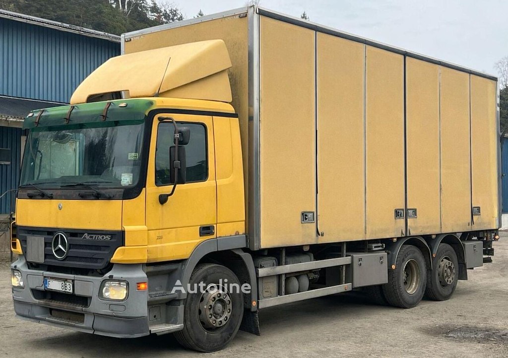 Mercedes-Benz Actros 2536 kamion furgon