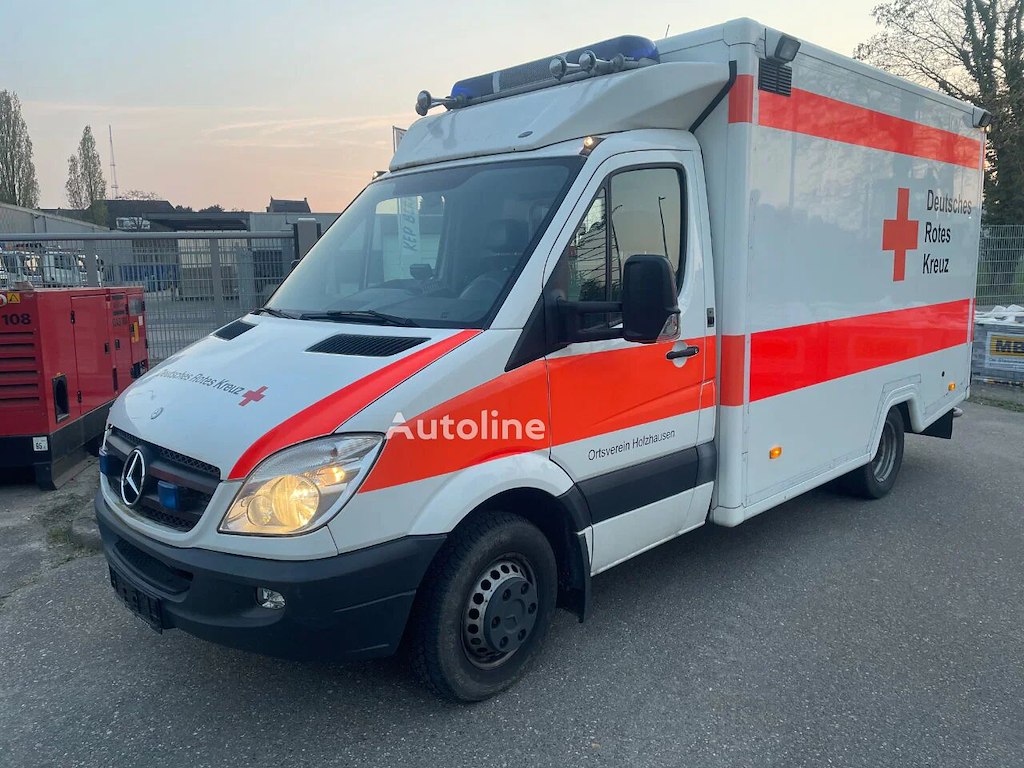 Mercedes-Benz Sprinter 519 cdi krankenwagen 6 gang manuel gearbox 6 cilinder vozilo hitne pomoći