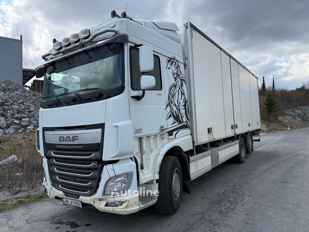Prodaje se DAF XF kamion hladnjače na aukciji
