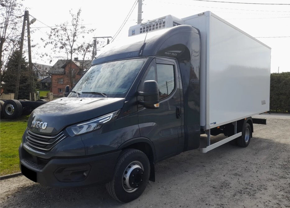 Novi IVECO DAILY 70C18 refrigerated truck kamion hladnjača