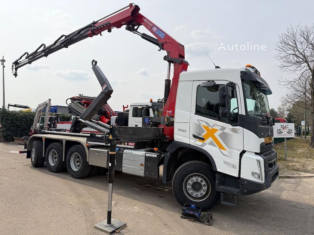 Volvo FMX 500 8x4 TRIDEM HOOKLIFT + CRANE HMF 2320 K4 - 7m CONTAINER + kamion rol kiper