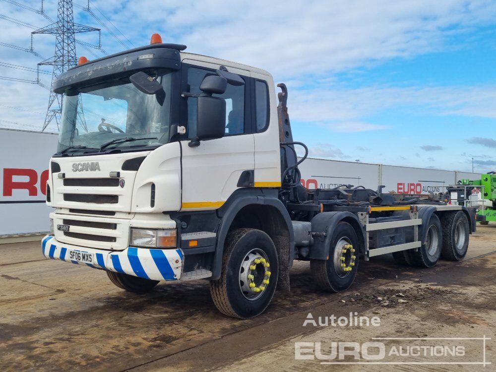 Prodaje se Scania P340 rol kiper sa kukom na aukciji