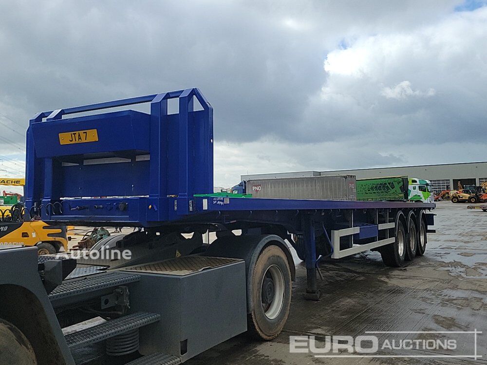 Prodaje se Fruehauf Tri Axle Flatbed Trailer, Twist Locks poluprikolicu platformu na aukciji