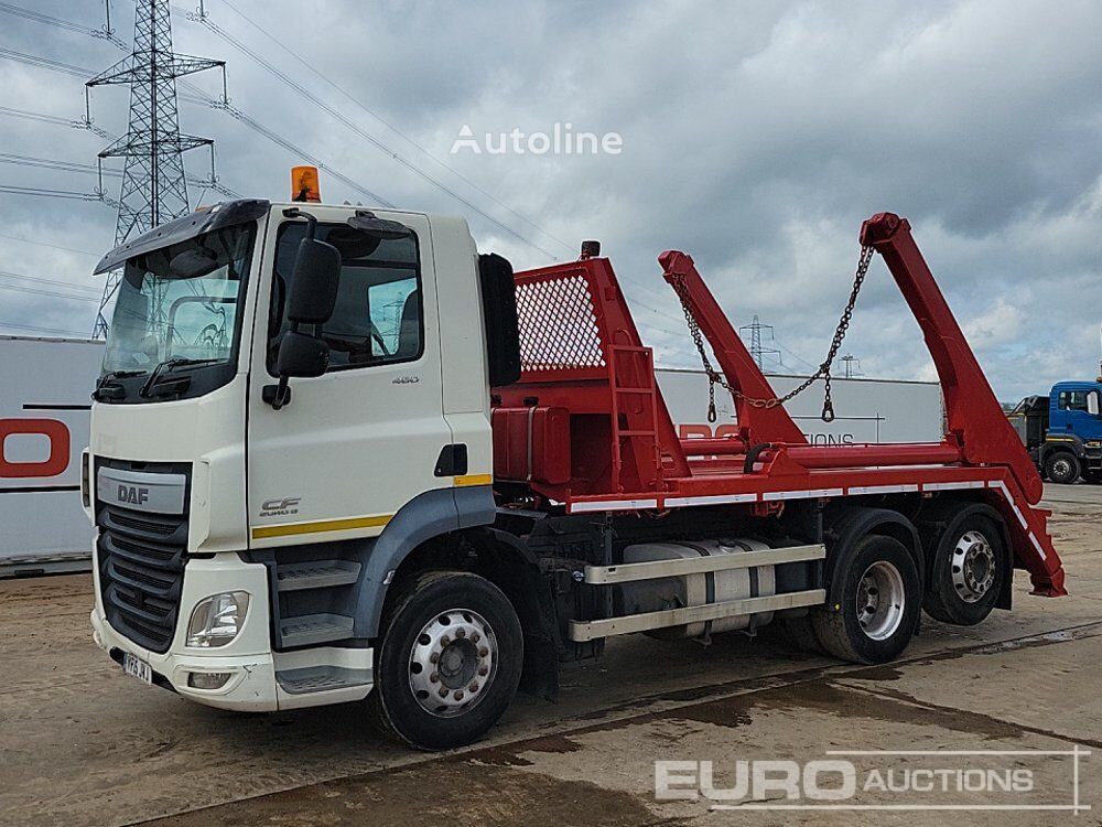 Prodaje se DAF CF460 kamion podizač kontejnera na aukciji
