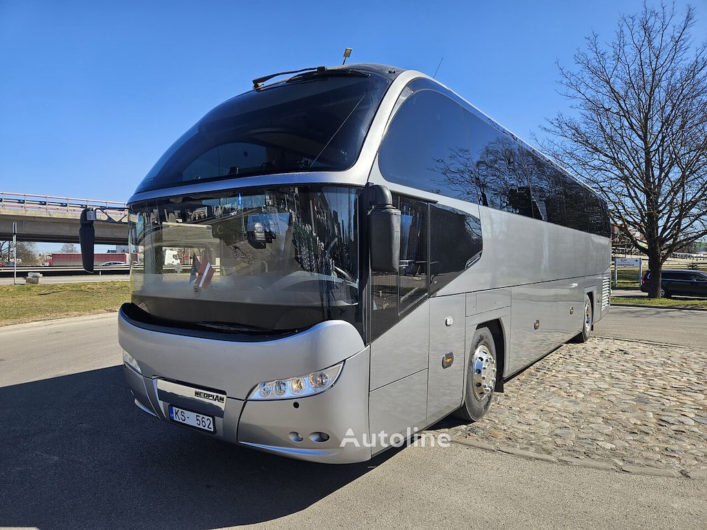 Neoplan Cityliner N1216 turistički autobus