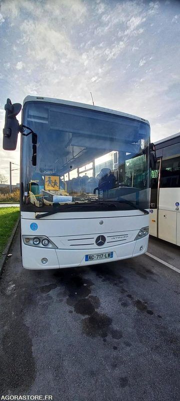 Prodaje se Mercedes-Benz INTOURO prigradski autobus na aukciji