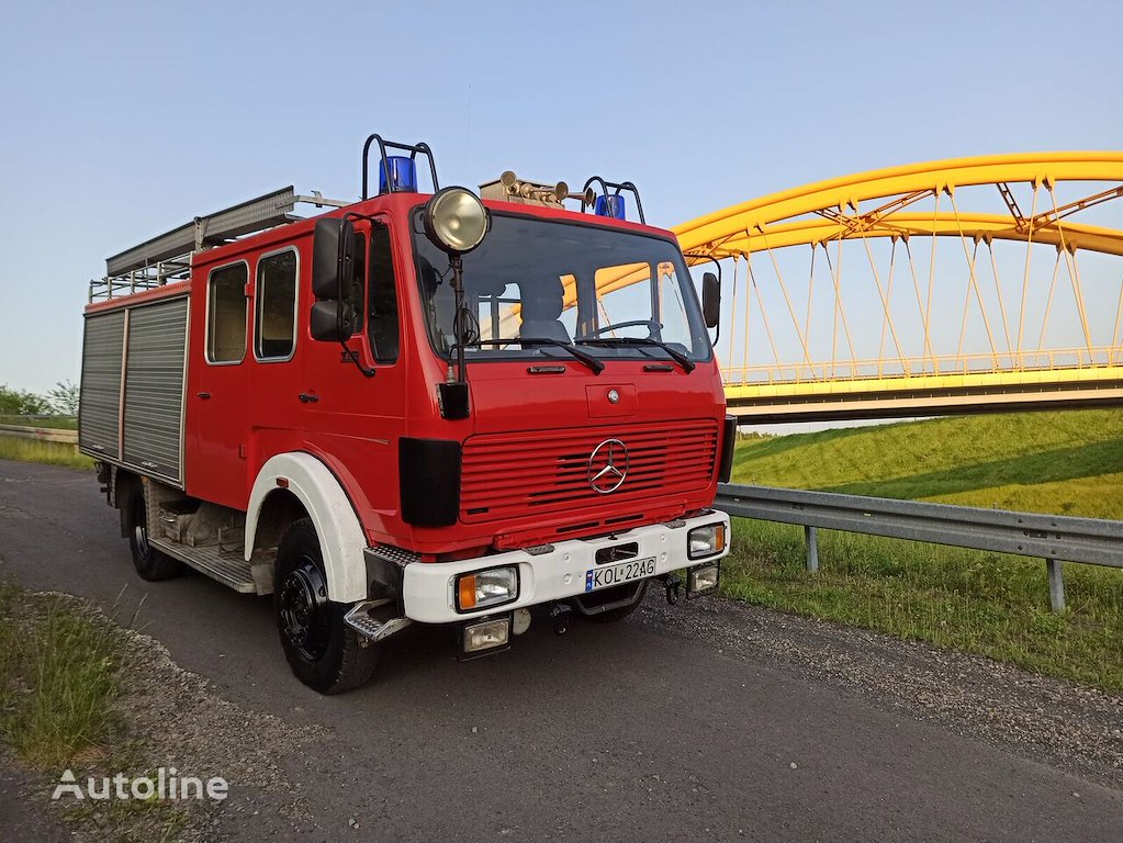 Mercedes-Benz 1019 1222 4x4 Kamper vatrogasno vozilo