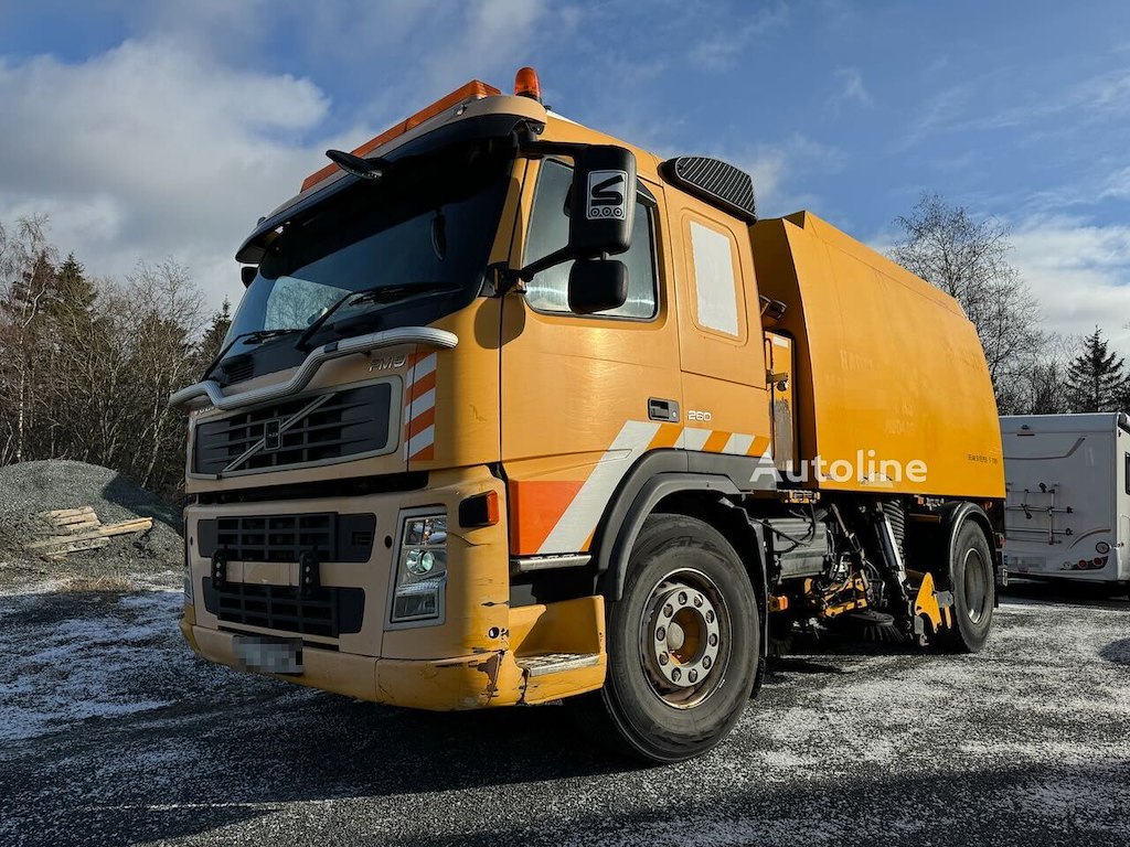 Volvo FM9 4x2 feiebil m/ Beam sweeper S7000 påbygg SE VIDEO vozilo za čišćenje ulica