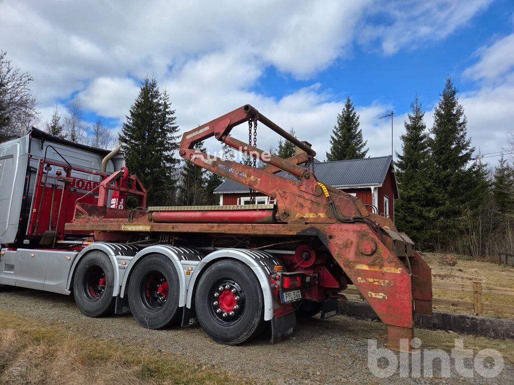 Prodaje se Container autopodizač kontejnera na aukciji