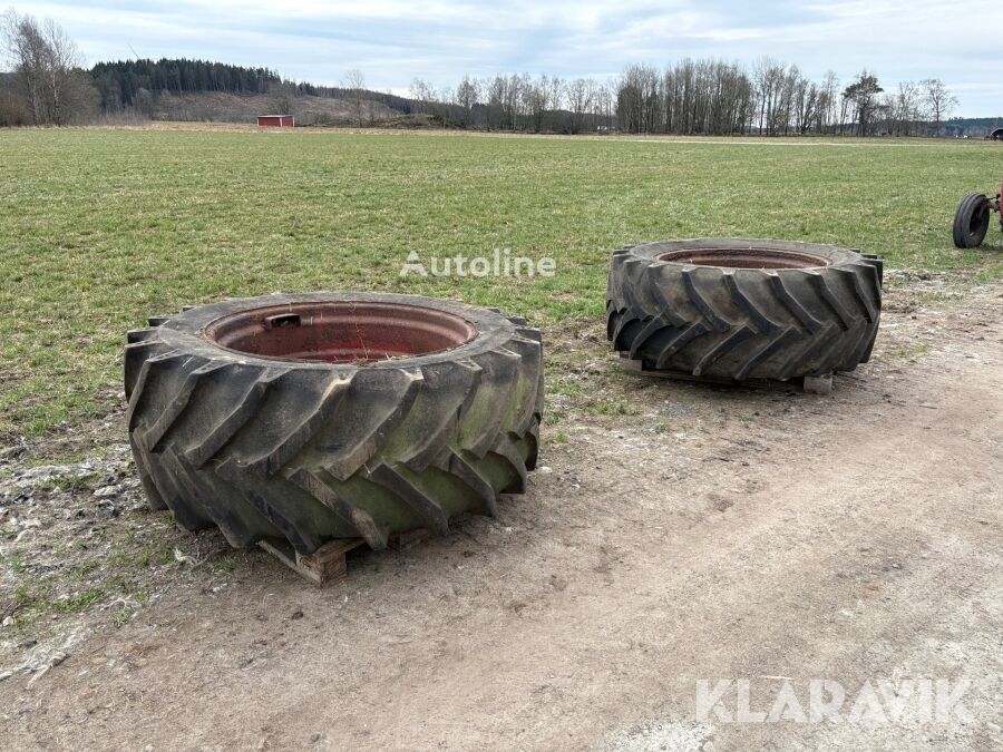 Prodaje se Trelleborg 600/60-38 točak na aukciji