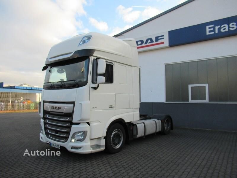 DAF XF 530 FT LOW DECK 4X2 tegljač