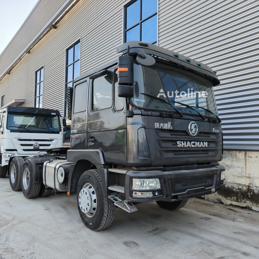 Shacman F3000 tegljač
