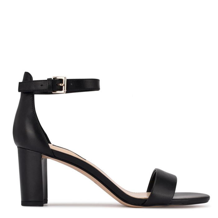 Nine West sandale