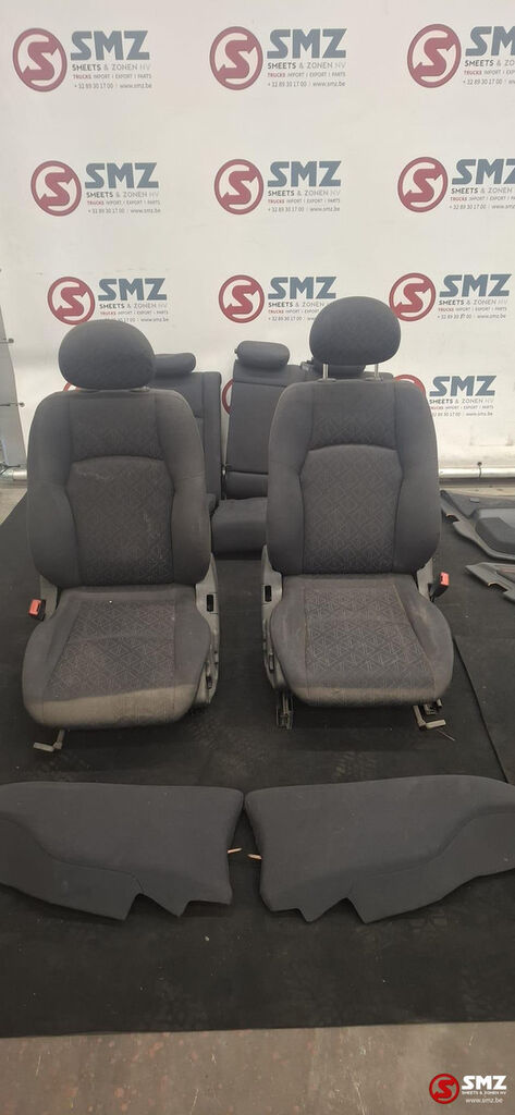 Mercedes-Benz Occ set interieur met zetels W203 Mercedes sedište za kamiona