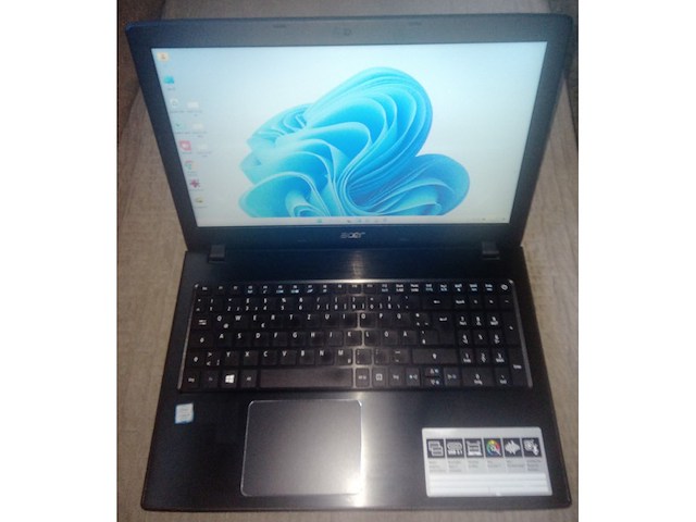Laptop Acer E5/i5-7200u/4gb ddr4/ssd/bat 4h