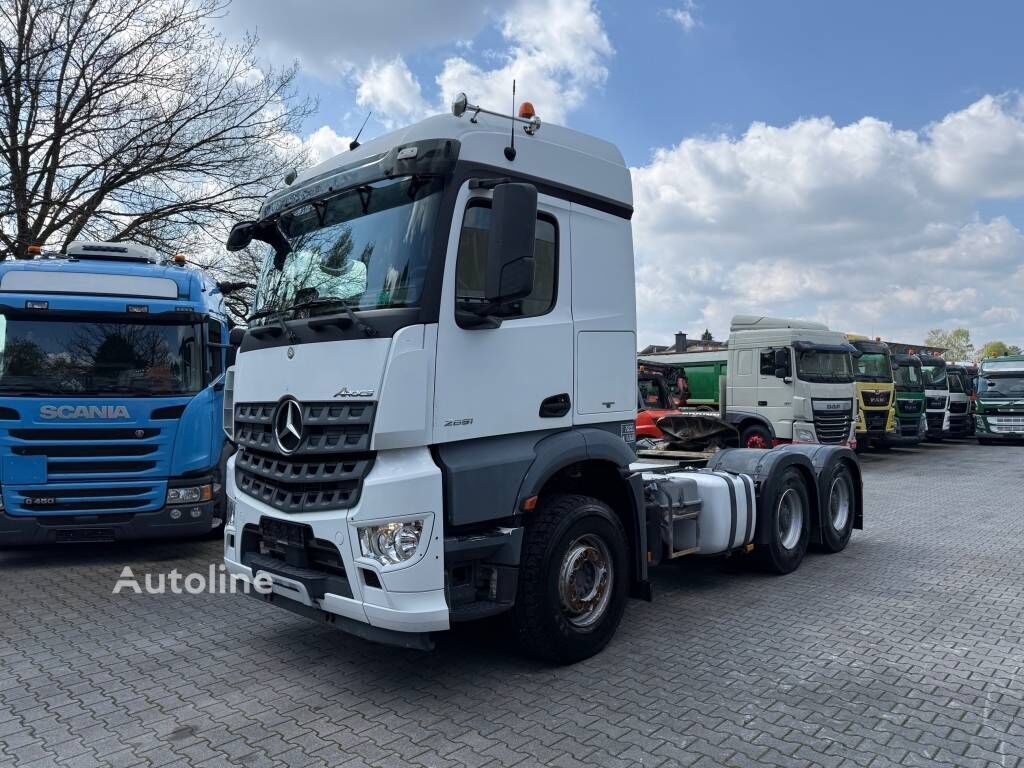 Mercedes-Benz Arocs 2651 LS 6X4 tegljač
