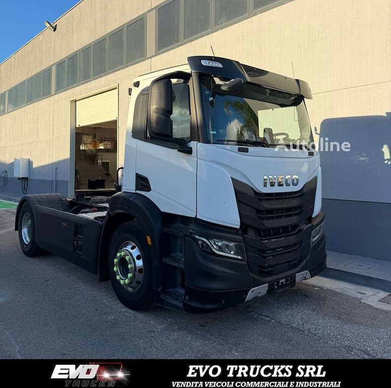 IVECO Stralis 460 tegljač