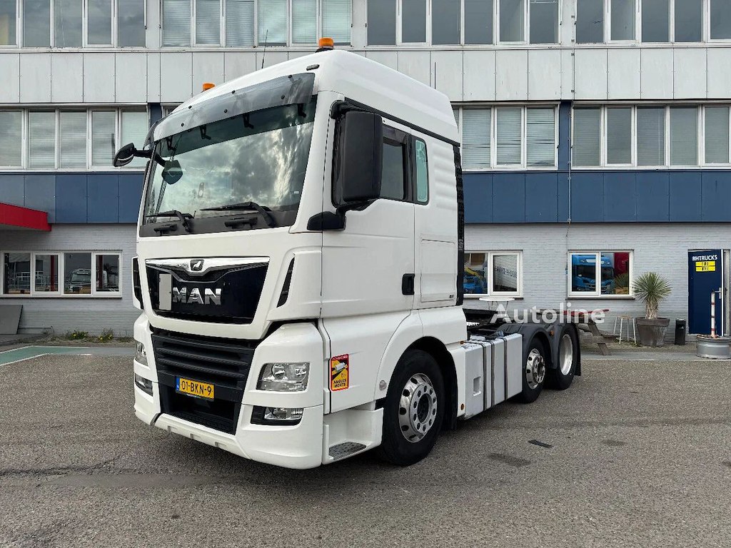 MAN TGX 24 TGX 24-460 6x2 EURO 6 MET LIFTAS tegljač