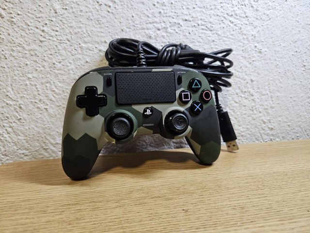 Zicni dzojstik Nacon za Sony 4 PS4 PC USB zicani kontol