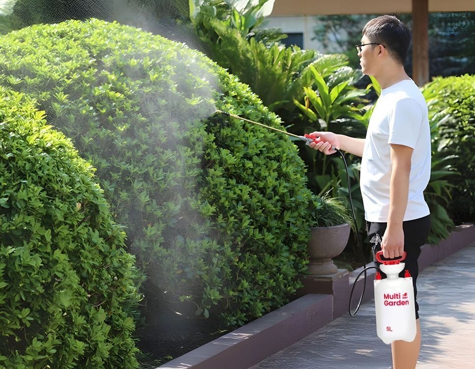 Prskalica sa pritiskom 5L baštenskaručna, dugačak nastavak MultiGarden