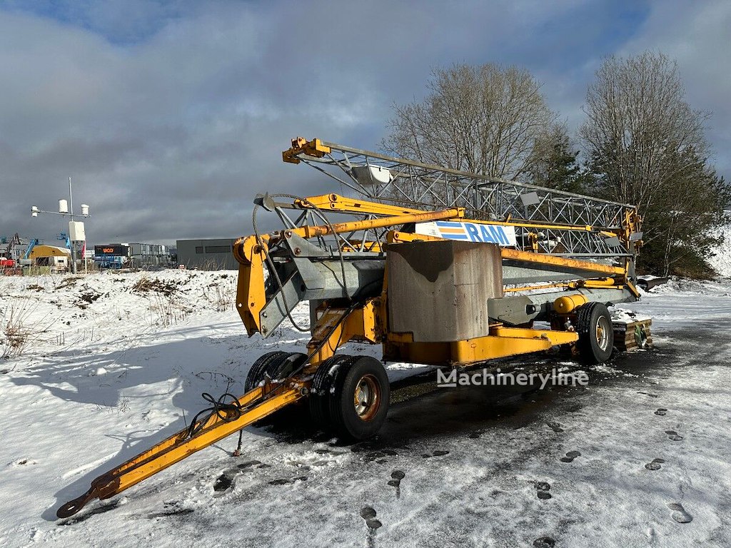 Prodaje se Potain HD 16C selvreisende tårnkran - overhalt i 2019 - maks løfte kapa brzomontažnu toranjsku dizalicu na aukciji