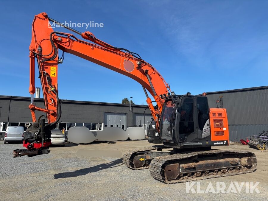 Prodaje se Hitachi Zaxis 225 US LC mini bager na aukciji