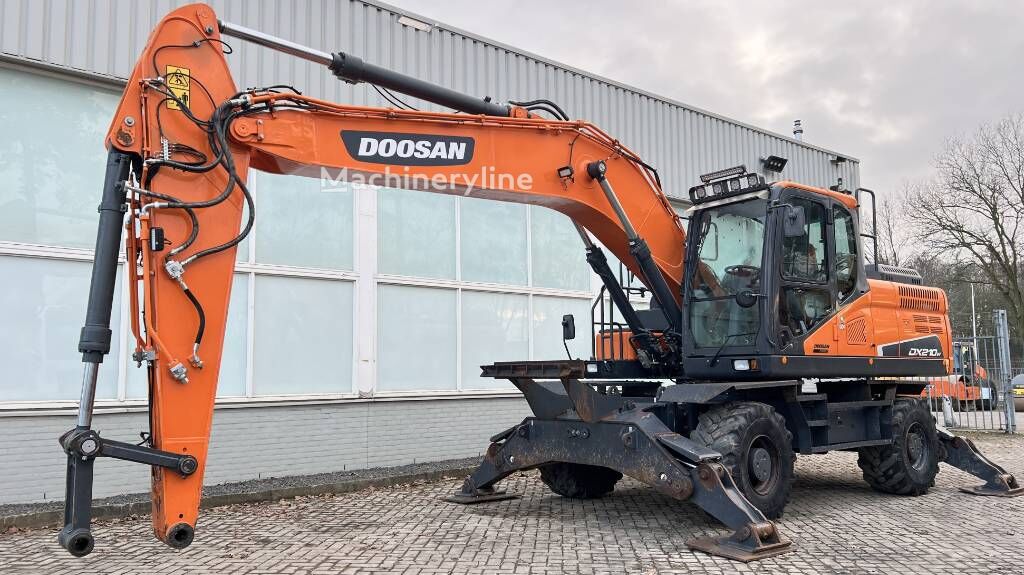 Doosan DX 210 W-5 2020 bager točkaš