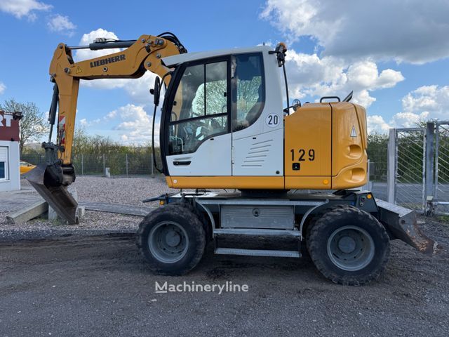 Liebherr A910 compact bager točkaš
