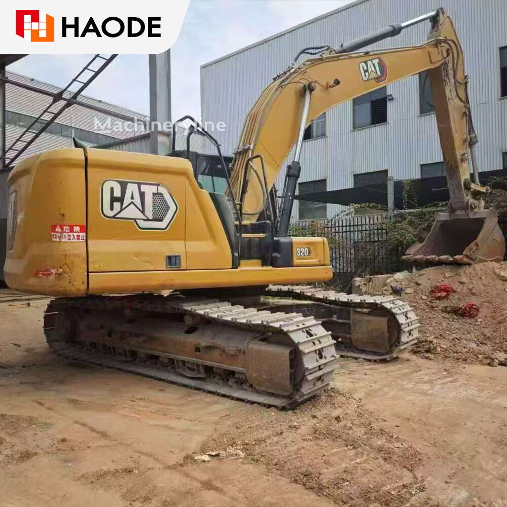 Caterpillar 320 bager guseničar