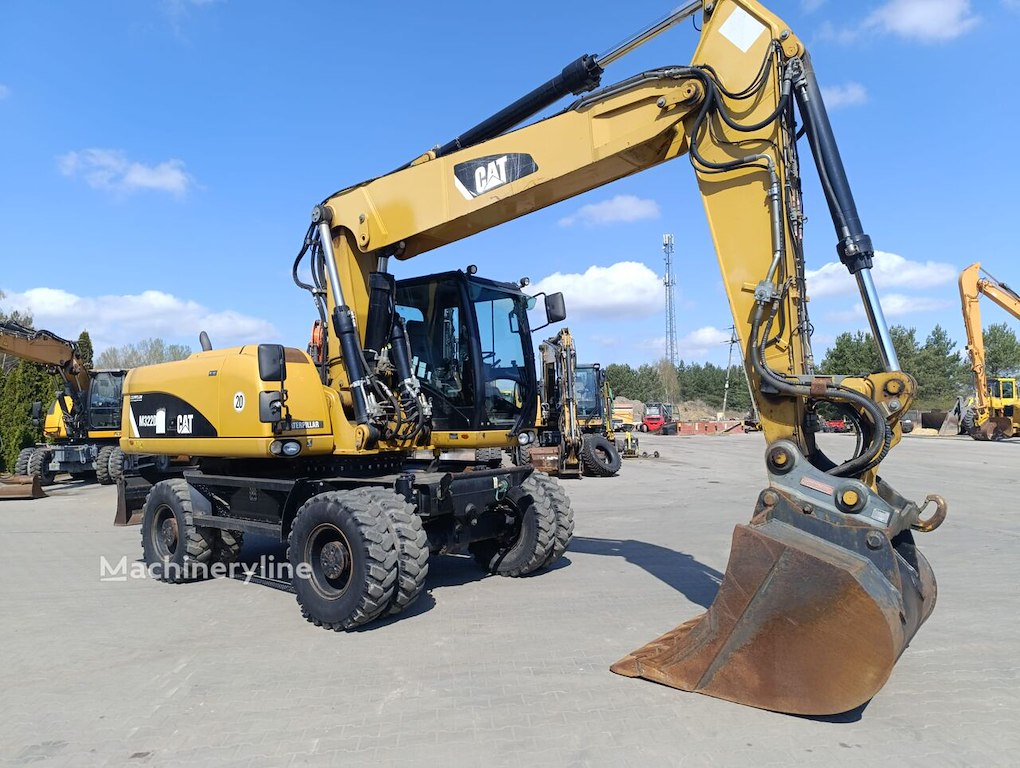 Caterpillar M322D bager točkaš