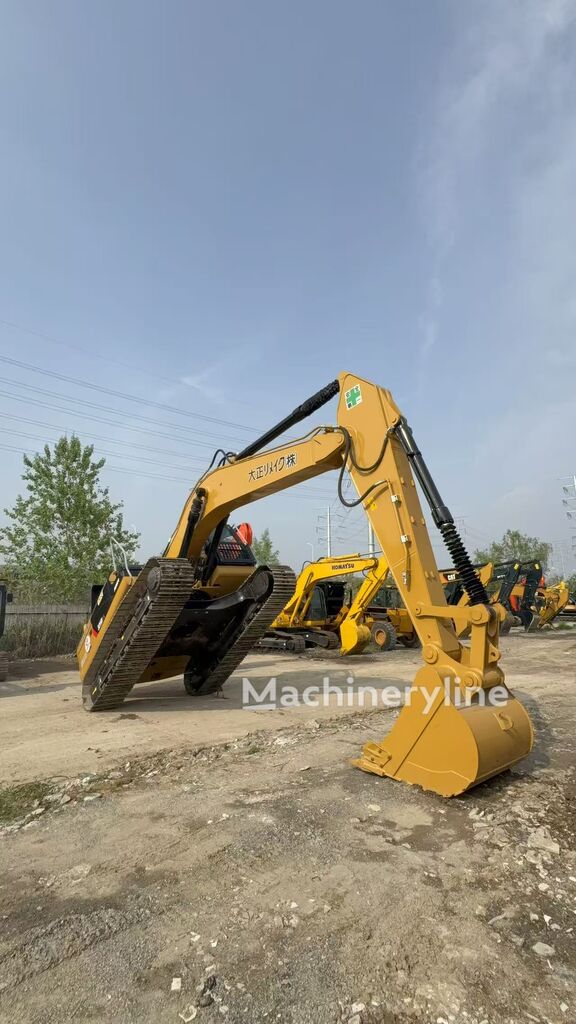 Caterpillar 325D2L bager guseničar