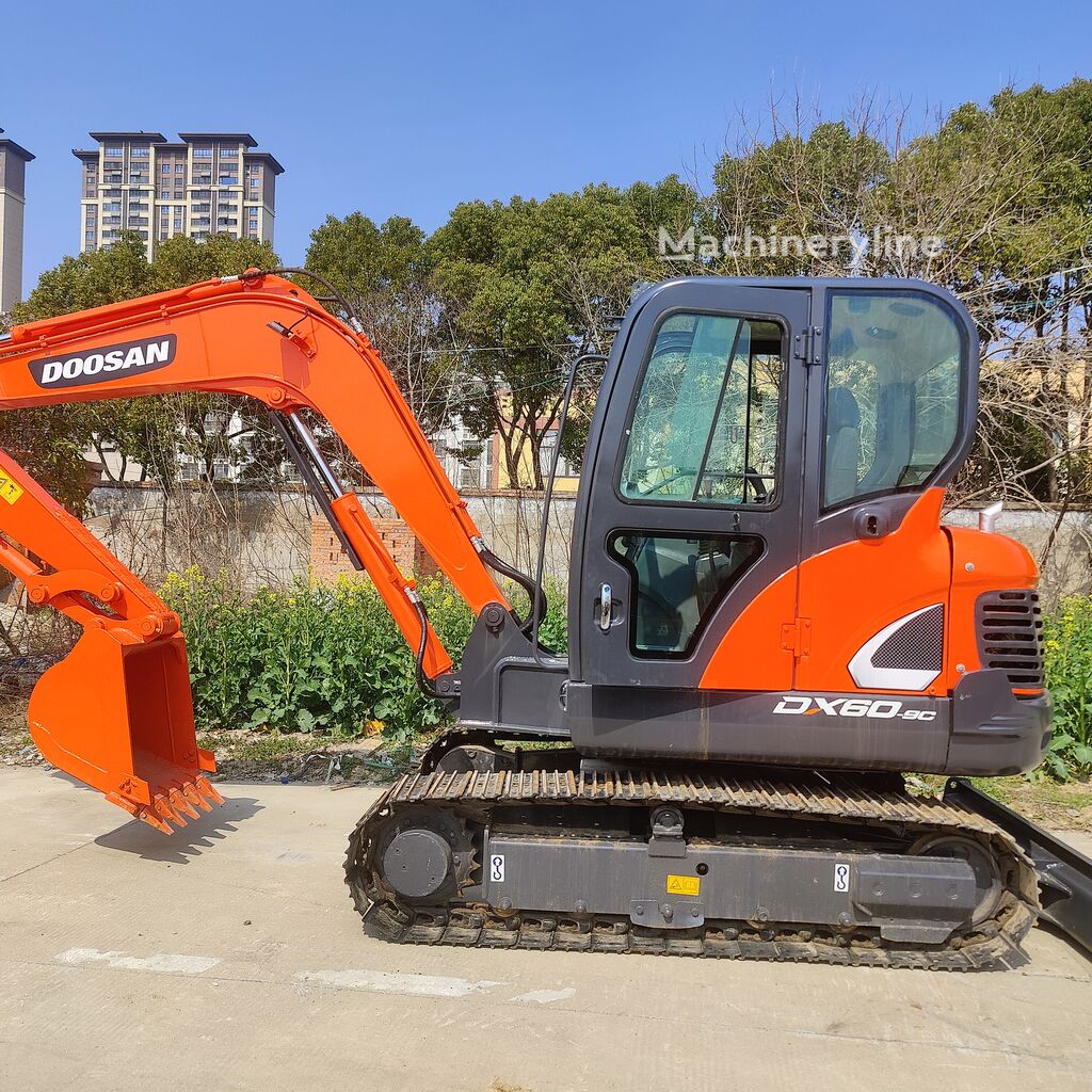 Doosan DX60-9C bager guseničar