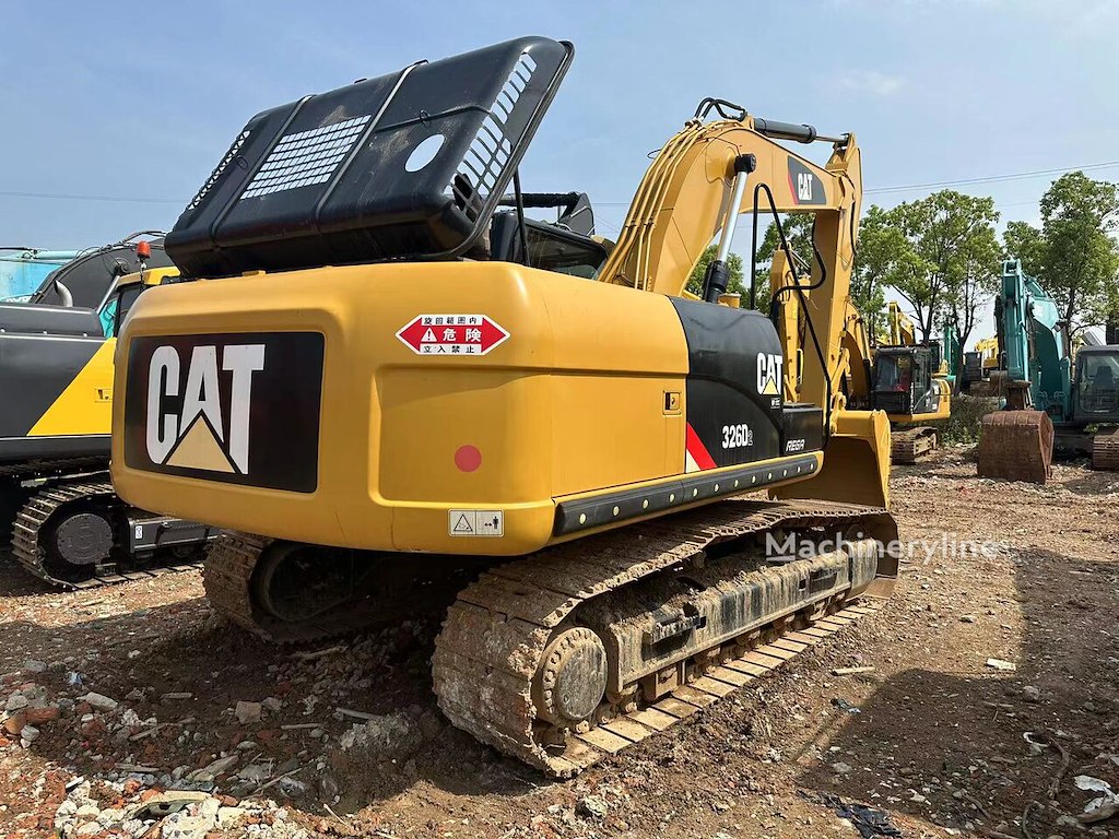 Caterpillar 326D2 bager guseničar