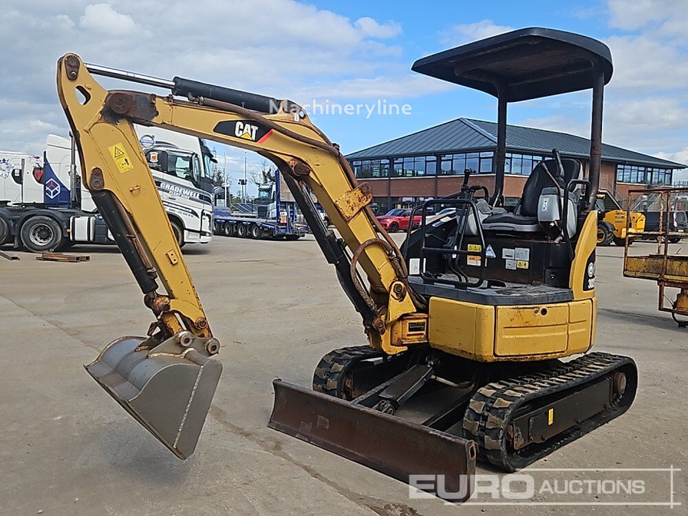 Prodaje se Caterpillar 302C mini bager na aukciji