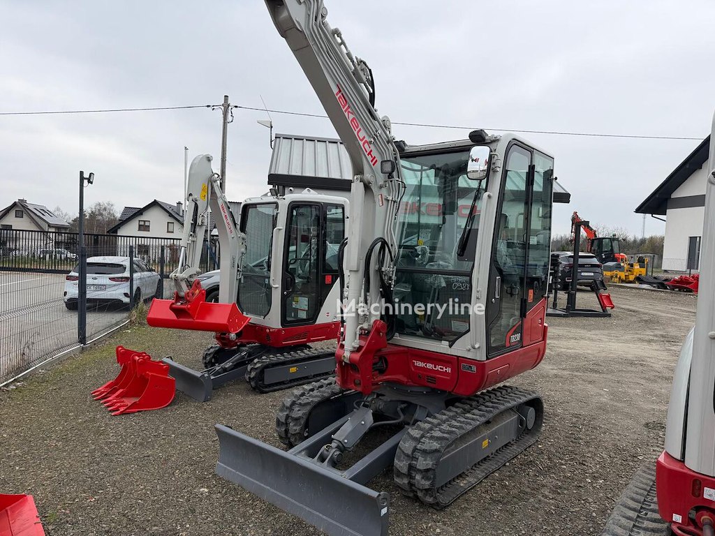 Novi Takeuchi TB230 V3 mini bager