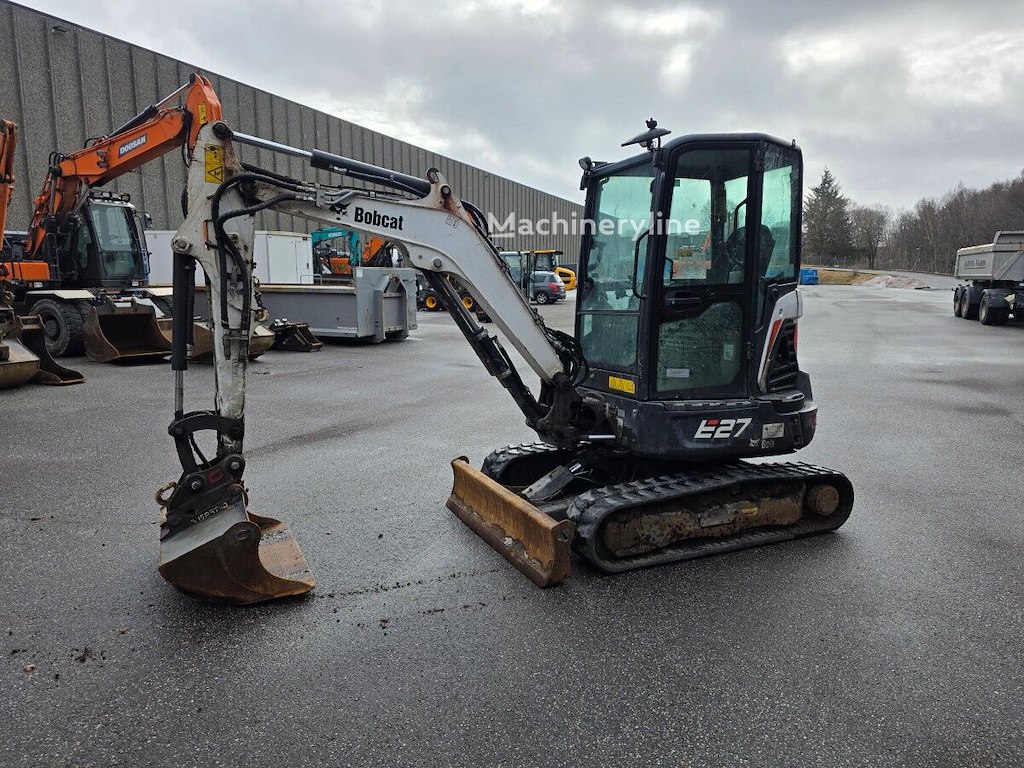 Prodaje se Bobcat E27 med rototilt, to skuffer og klype - S40 mini bager na aukciji