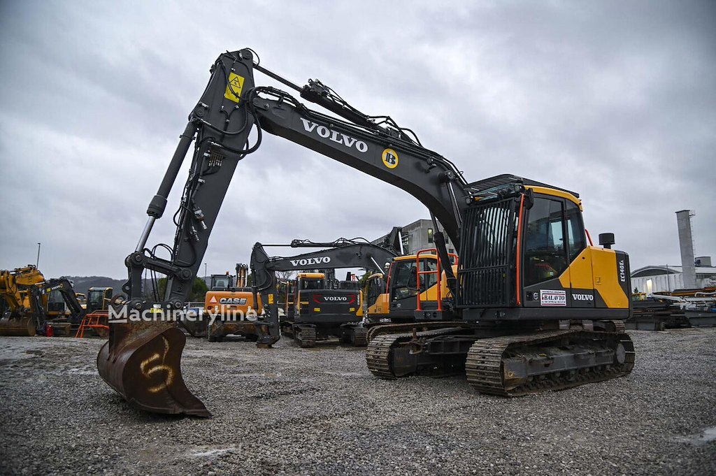 Volvo EC140EL bager guseničar